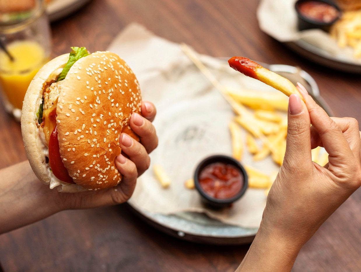 The Impact of Fast Food and Obesity on Lifespan – Moonspells Beauty